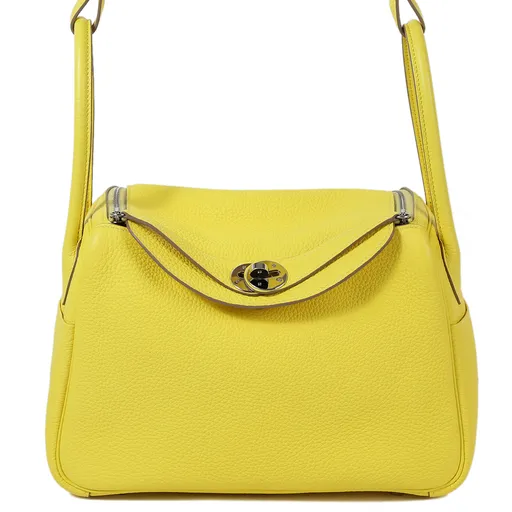 HERMÈS Lindy 26 shoulder bag in Lime Taurillon Clemence leather with ...